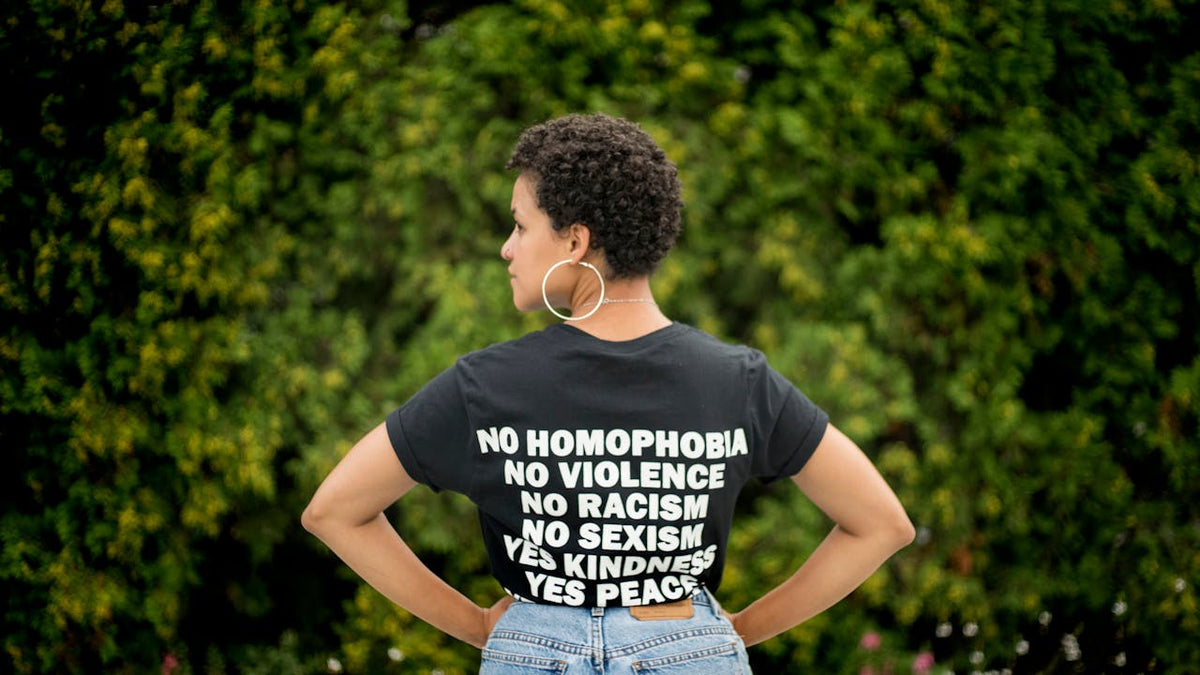 How to Carry Off a Bold Slogan Tee If You’re New to the Style – My ...